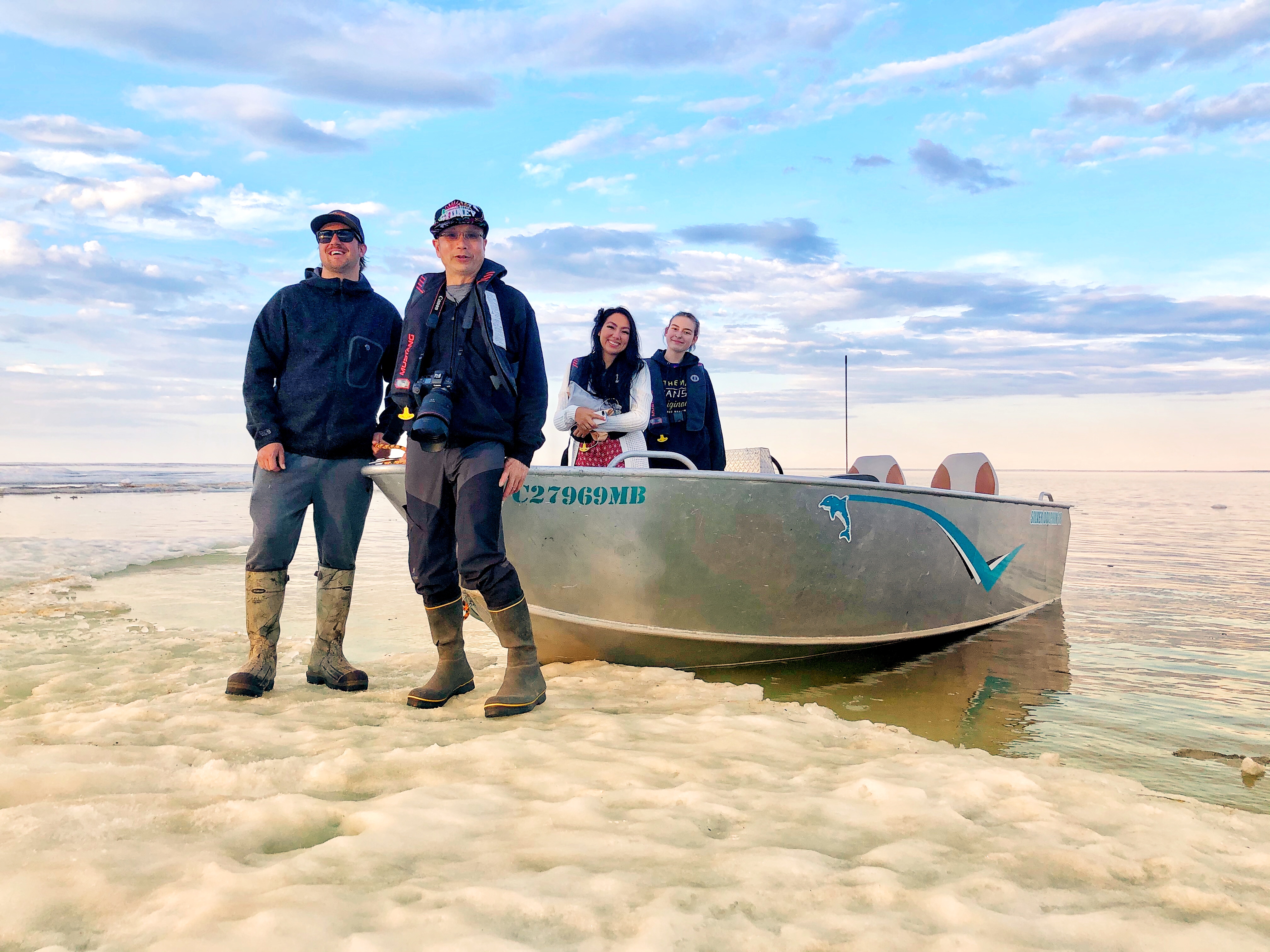 Beluga Whales Tour – Iceberg Inn